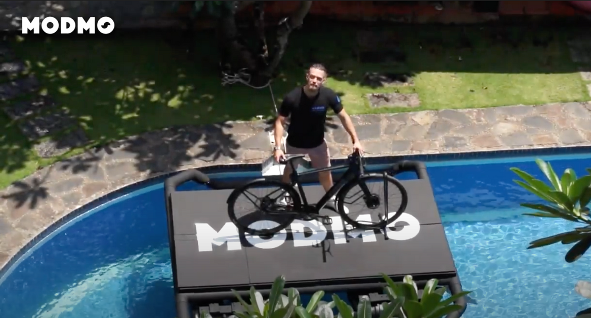 Inside a Modmo Photoshoot